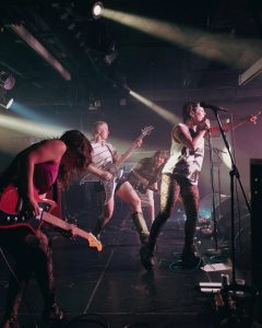 Panic Shack : gros riffs et rage punk sur le nouveau single "Grin ...